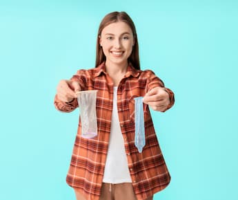 Preservativo femminile: cos’è e come usare questo contraccettivo